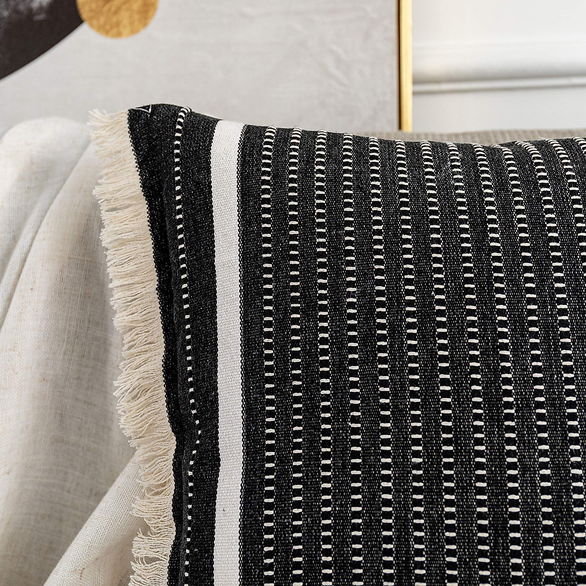 OJIA Modern Throw Pillow Cover with Tassels, Decorative Liana Fringe Accent Cushion Case, Farmhouse Woven Pillowcase for Sofa Chair Couch Bed Decor (Lumbar 18 x 18 Inches, Black)