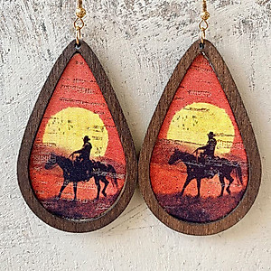 MELLIFO Western Cowgirl Cowboy Earrings Set Boho Vintage Handmade Bohemian Turquoise Cow Print Leather Wood Teardrop Dangle Earrings for Women Girls1