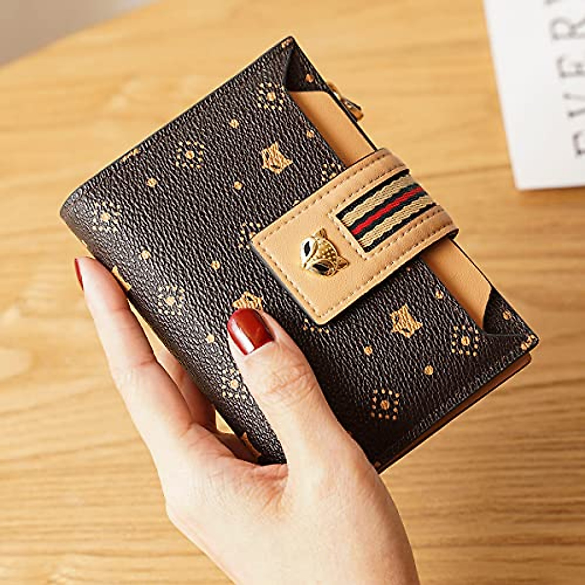 EUNI Faux Leather Wallets for Women Small Wallets, Ladies Cute Zipper Purses Credit Card Holders, PVC Signature Leather Monogram Wallets (Brown)