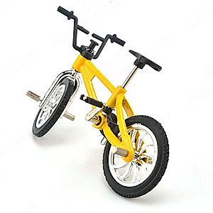 LAFEINA Mini Bike Bicycle Accessories Model Toys for 1/10 Scale RC Crawler Car SCX10 TRX4 Tamiya CC01 D90 D110 (Green)