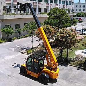 Small telescopic forklift 8m lift height forklift hydraulic off-road boom 4x4 all terrain diesel engine loader