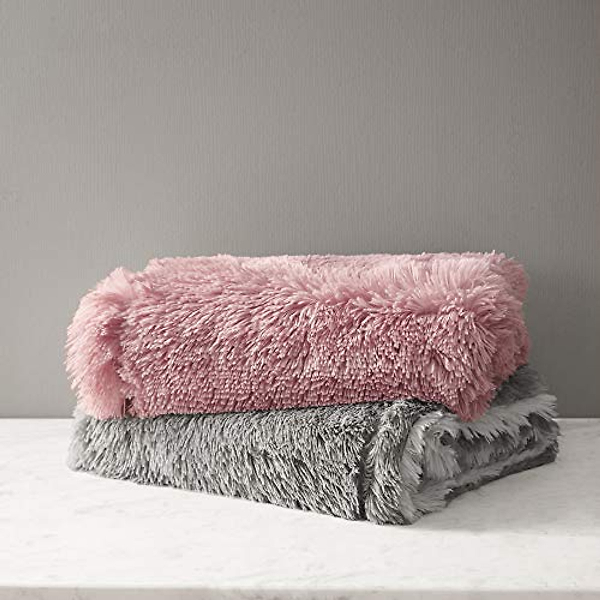 CosmoLiving by Cosmopolitan Cleo Throw Blanket-Faux Fur Shaggy to Mink Reverse Deluxe Ombre Fuzzy Design Spread, Ultra Soft, Cozy Living Room Couch, Sofa, Bed, 50"" x 60"", Grey (CL50-0030)
