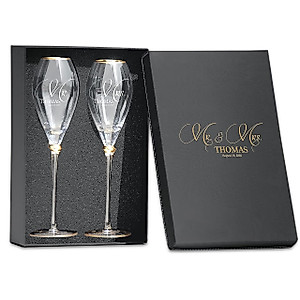Krezy Case Set of 2 Personalized Wedding Engraved Champagne Flutes- Mr and Mrs Design - For Weddings,Parties and Anniversary