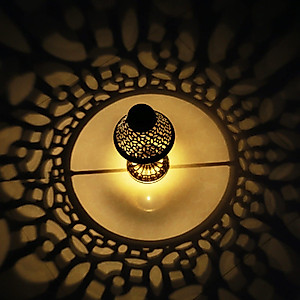 FLJZCZM Solar Lanterns Lights Outdoor Lantern Hanging Garden Metal Bronze Retro Light Battery Table Lamp Decorative Yard Camping Waterproof (Antique Bronze)