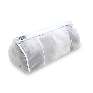 Woolite Four Compartment Mesh Hosiery Bag