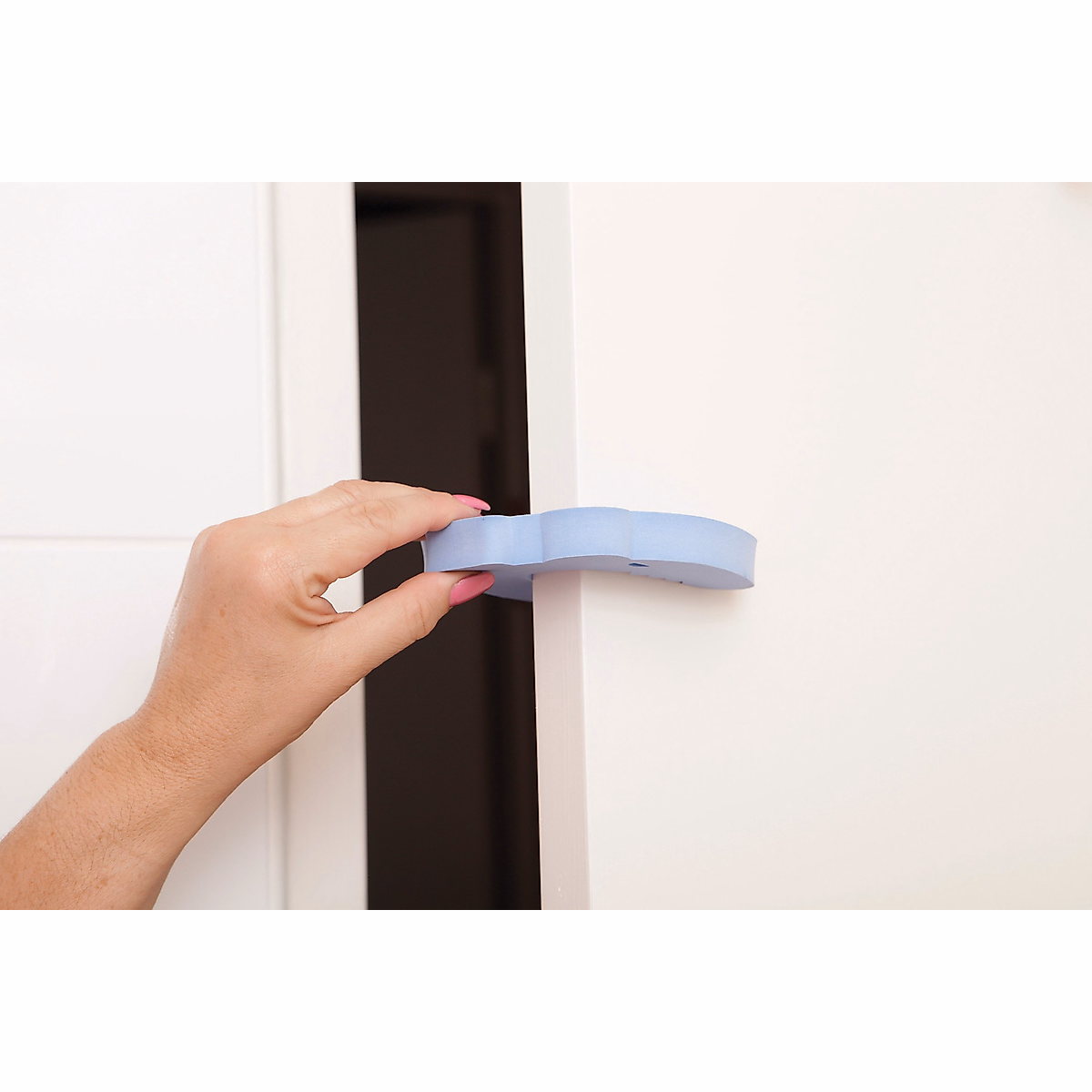 Dreambaby Foam Finger Protector Guard Door Stopper, Shark