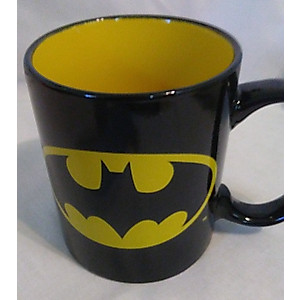 DC Batman 1-Cup Coffee Maker with Mug by Warner Bros - Single Serve Drip Coffee Machine - Features Removable Filter Basket & Drip Tray - Includes Batman Mug - 12 Oz Mug