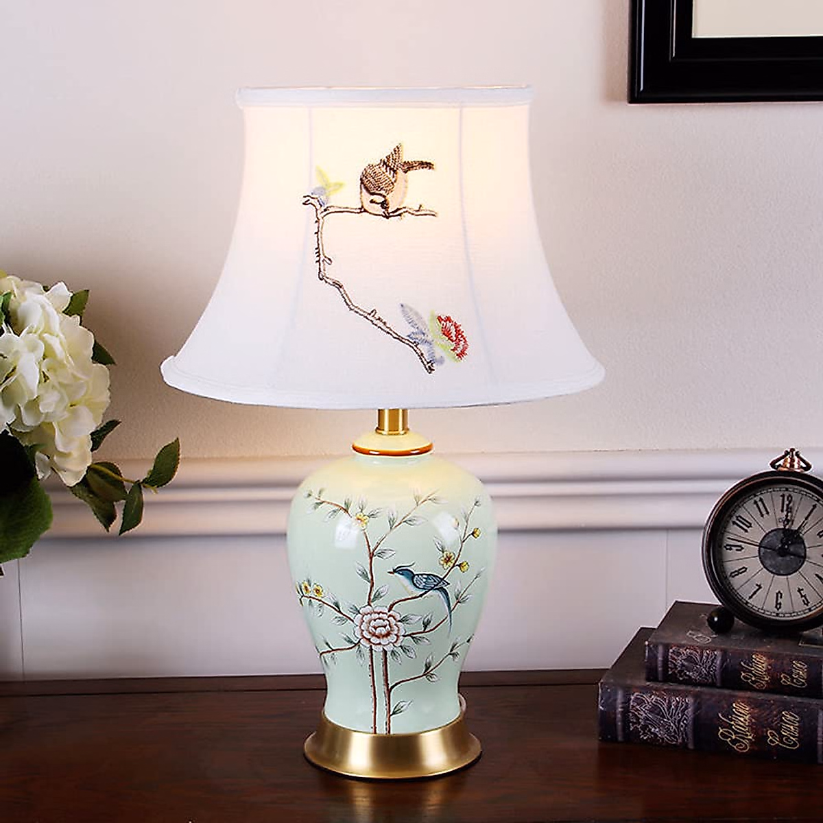 GaRcan Large Oriental Ceramics Table Lamp Creative Handmade Painting Table Lamps China Antique Vase Bedroom Desk Lamp Large Table Lamps for Living Room End Table