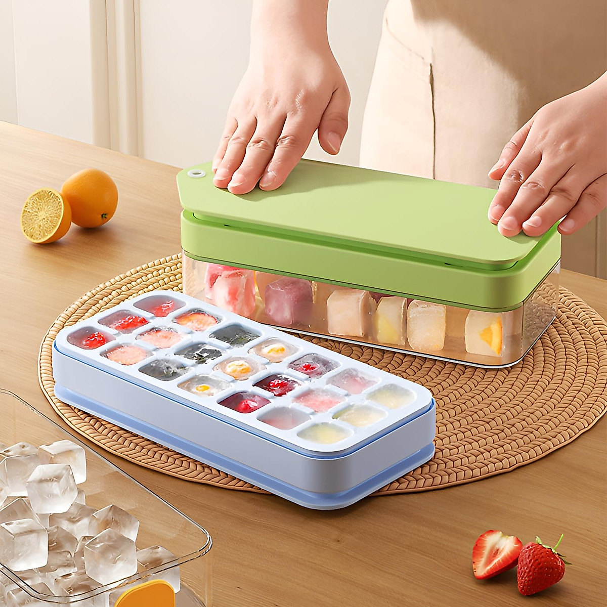 LYDTICK Ice Cube Tray with Lid and Bin, 21 Pcs Ice Cubes Mold for Freezer Easy Release, Quick Filling Without Touching, Green