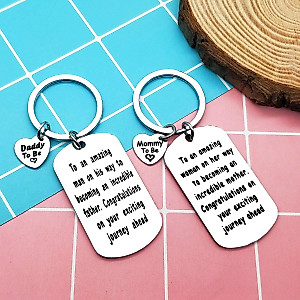 Mom to Be Gift Daddy to Be Keychain Pregnancy Announcement Gift New Parent Gift First Time Mom/Dad Gift Mommy/Daddy to Be Keychain Set Baby Announcement Gift Parent to Be Gift to Be Father/Mother Gift
