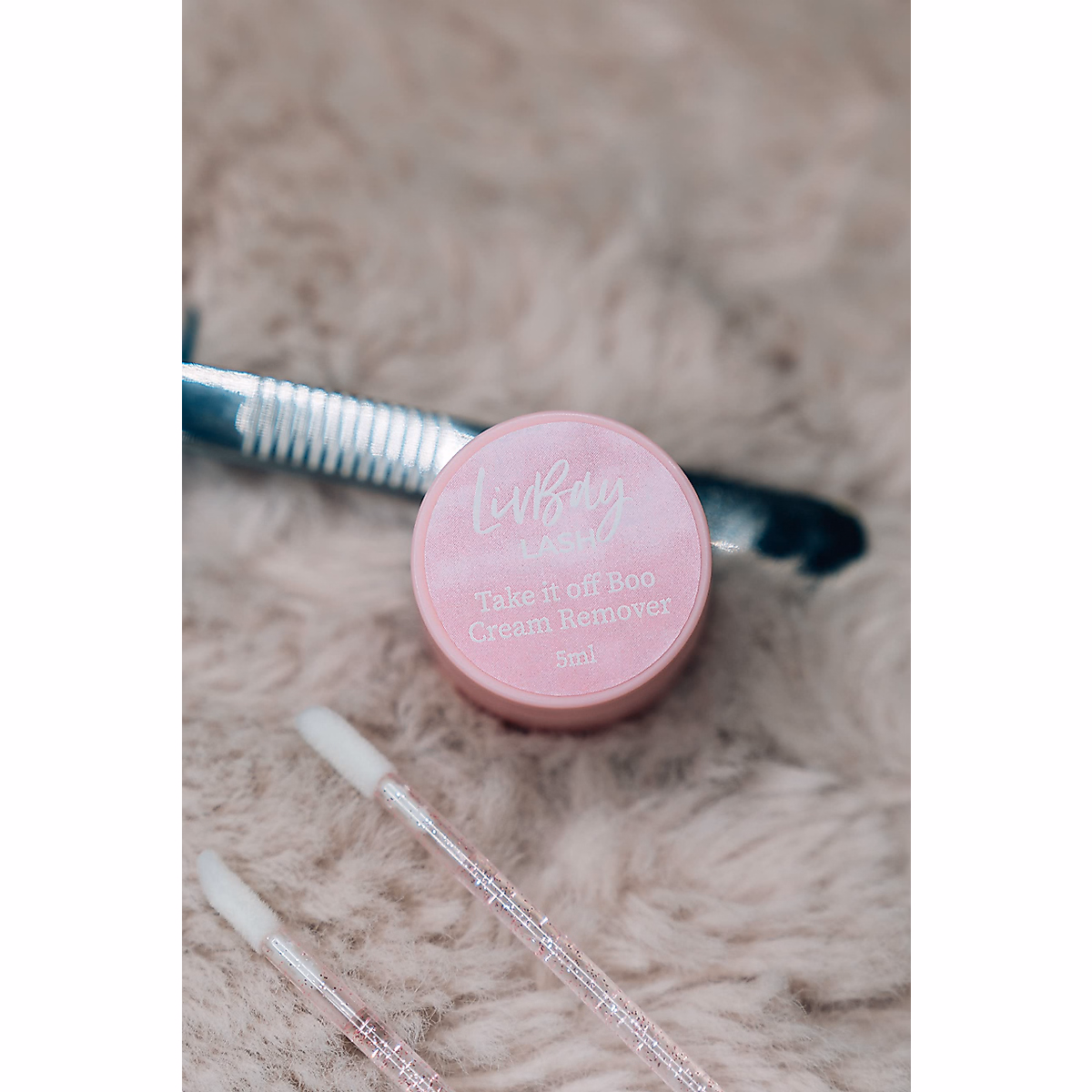 LivBay Lash - Lash Cream Remover | No Scent & Quick Eyelash Adhesive Removal and Dissolver for Sensitive Skin (Professional Use Only)