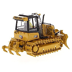 1:50 Caterpillar D3 Dozer - High Line Models by Diecast Masters - 85673 - Metal Tracks, Opening Engine Compartment and Engine Detail