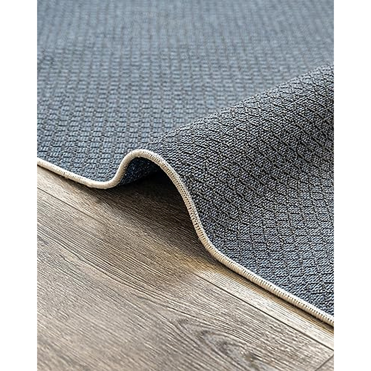 BESPOKY Noginsk Black Floral, Cotton Polyester Area Rug, Machine Washable Rug, Non Slip Rug, Living Room, Bedroom, Nursery, Hallway, Corridor, Rug, Indoor Outdoor Area Rug