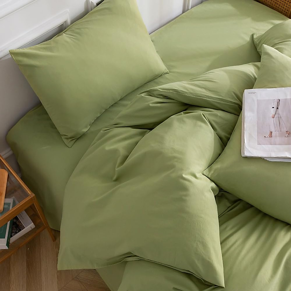 Freiuoke Match Green 100% Cotton Pillowcases Standard Set,2 Pack Envelope Closure Linen Feel Textured Natural, Soft and Durable 20x26 Inch Match Green Pillow Cases