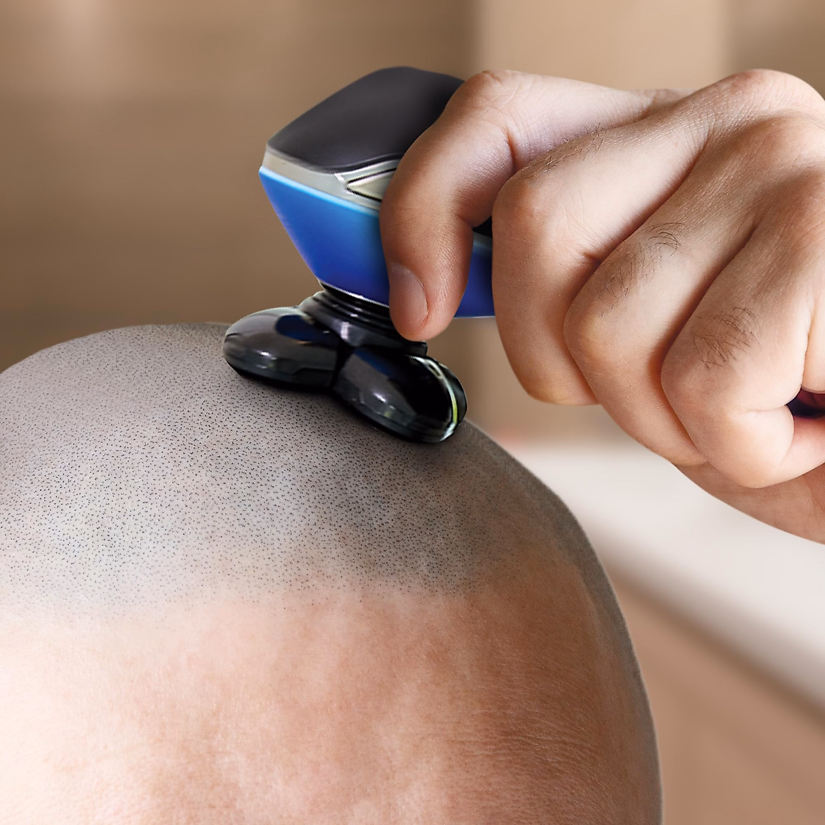 Barbasol Signature Series Rechargeable Wet and Dry Rotary Head Shaver with Stainless Steel Blades, Cleansing/Buffing Brush and LCD Screen