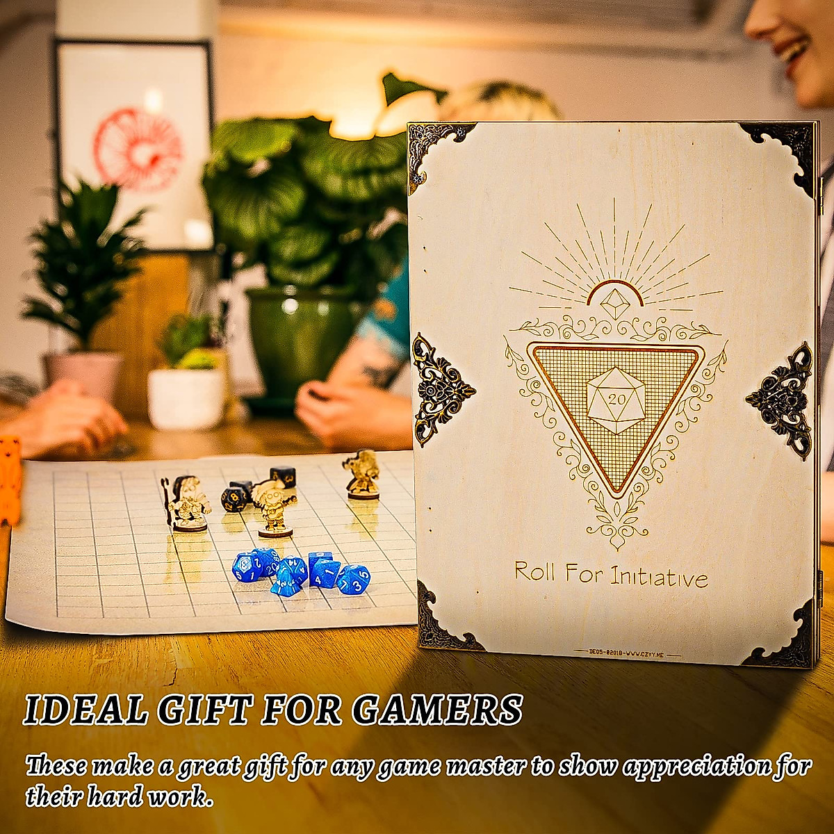 Dungeon Master's Screen 4-Panel Wood Laser Carved DM Screen with Felt Case - D&D, Tabletop RPG Accessories for Game Master