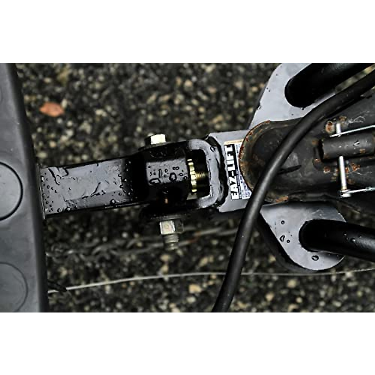 Camco Eaz-Lift ReCurve R3 1,200lb Weight Distribution Hitch | Features 1,400lb Max Tongue Weight Rating, 2-5/16-inch Ball has a 15,000lb Max Rating, and Adjustable Sway Control | (48753)