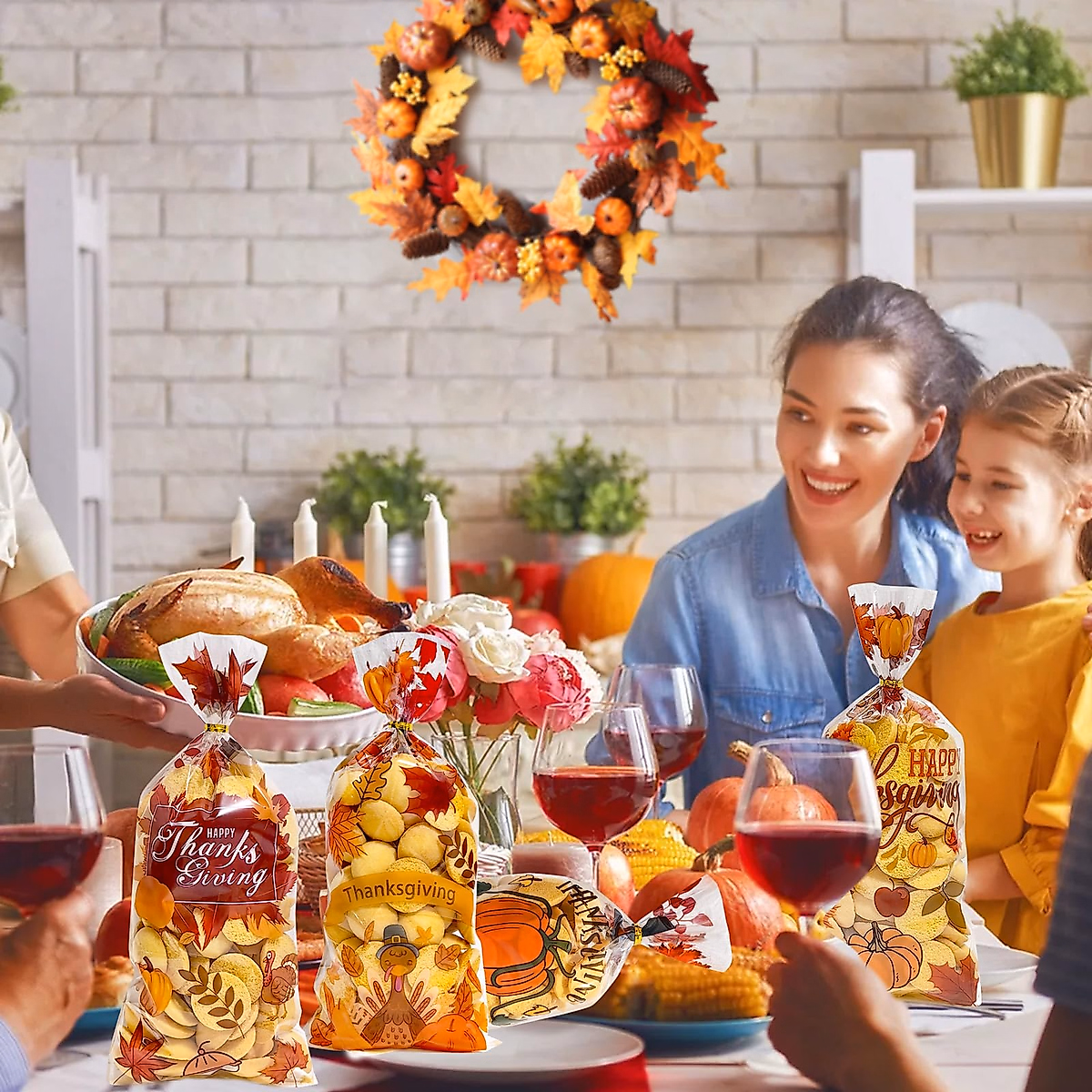 QOIUSO Thanksgiving Gift Bags Cellophane Bags: 50 Pcs Thanksgiving Treat Bags for Goodie Cookies Snacks and Gift Wrapping, Clear Candy Bags with Twist Ties Thanksgiving Party Favors Bags - 4 Style
