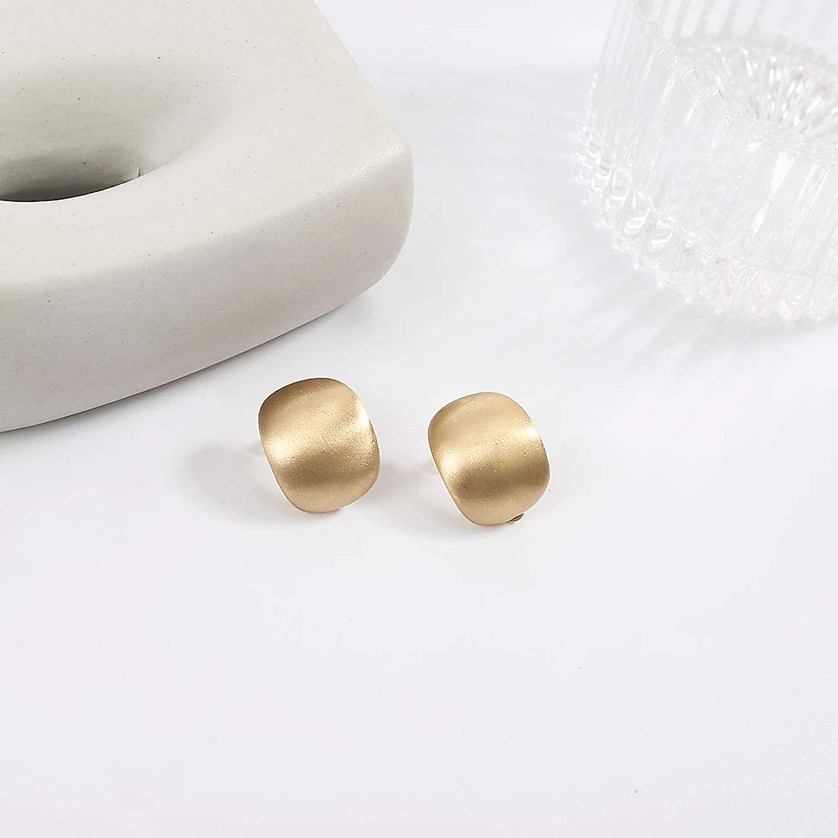 TONLUYAX Matte Gold Clip On Earrings For Women Geometric Square Casual Fashion Not Pierced Earrings Jewelry