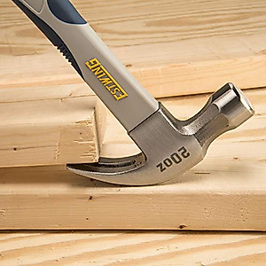 ESTWING Sure Strike Hammer - 20 oz Curved Claw Hammer with Smooth Face & Carbon Fiber Handle - SSCF20C