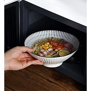 QINLANG 38 oz Japanese Ramen Bowls, Cereal Bowls, Soup Bowls, Pho Bowls, Noodle Bowls, Blue and White Ceramic Bowls Set of 4, 8 inches