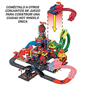 Hot Wheels Toy Car Track Set City Scorpion Flex Attack & 1:64 Scale Car, Bendable Tail Extends 2.5 Ft., Connects to Other Sets