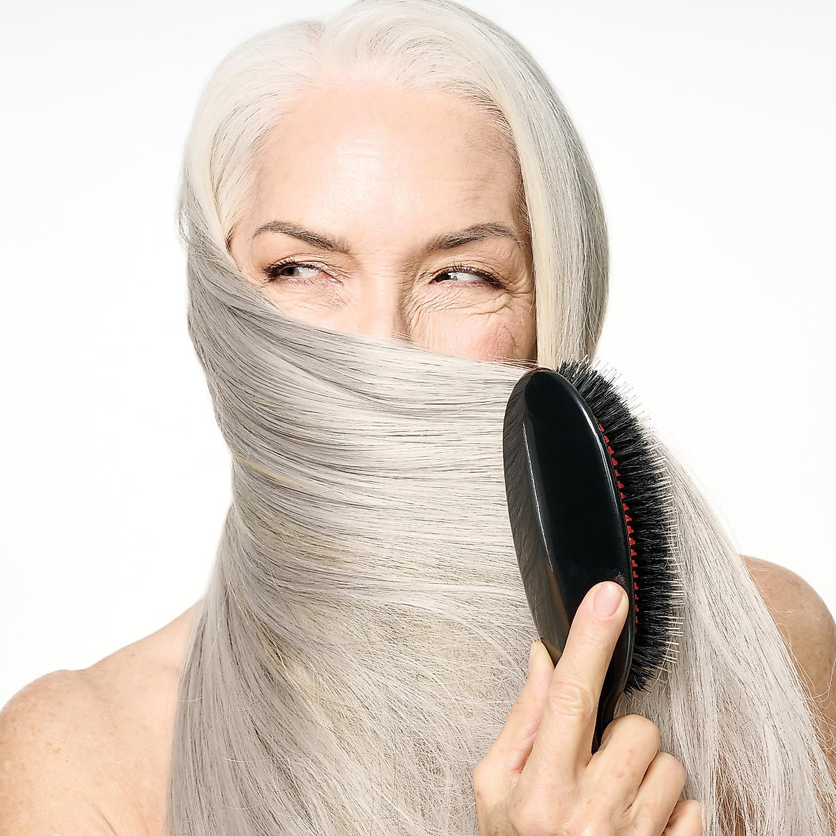 Ion Illuminating Pomade Wax