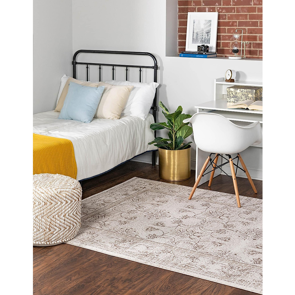 Rugs.com Miranda Collection Rug – 9' x 12' Ivory Medium Rug Perfect for Living Rooms, Large Dining Rooms, Open Floorplans