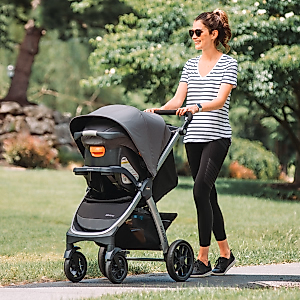 Chicco Bravo Quick-Fold Stroller - Black | Black & Fit2 Infant & -Toddler Car Seat - Venture | Grey