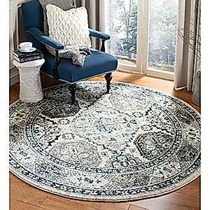 SAFAVIEH Madison Collection 4' x 6' Light Grey/Fuchsia MAD925R Oriental Boho Chic Distressed Non-Shedding Living Room Bedroom Accent Rug