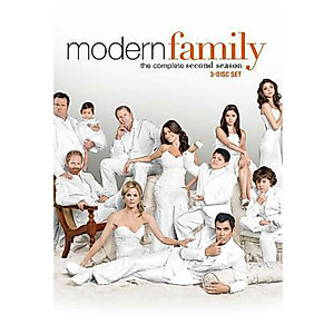 Modern Family Season 2 DVDS Brand New 3 Disc Set Widescreen Factory Sealed