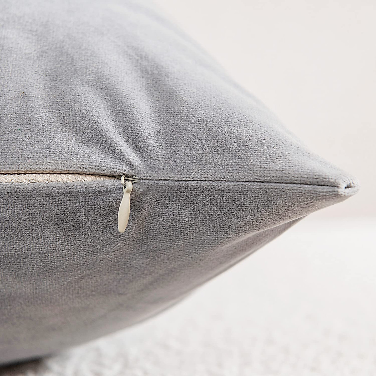 DEZENE Decorative Pillow Cases 20x20 Light-Grey: 2 Pack Cozy Soft Velvet Square Throw Pillow Covers for Farmhouse Home Decor