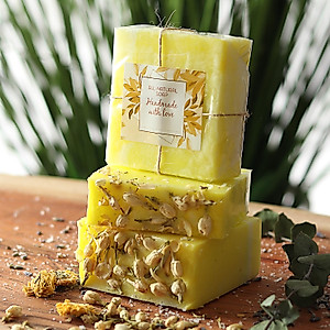 CraftZee Soap Making Kit - Soap Making Supplies - DIY Kits for Adults and Kids with Shea Butter Soap Base, Fragrance Oils, Silicone Loaf Molds, Cutters & More Melt and Pour Soap Kit