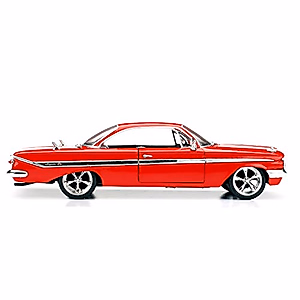 Jada Toys Fast & Furious 8 1:24 Diecast - Dom's Chevy Impala Vehicle , Red