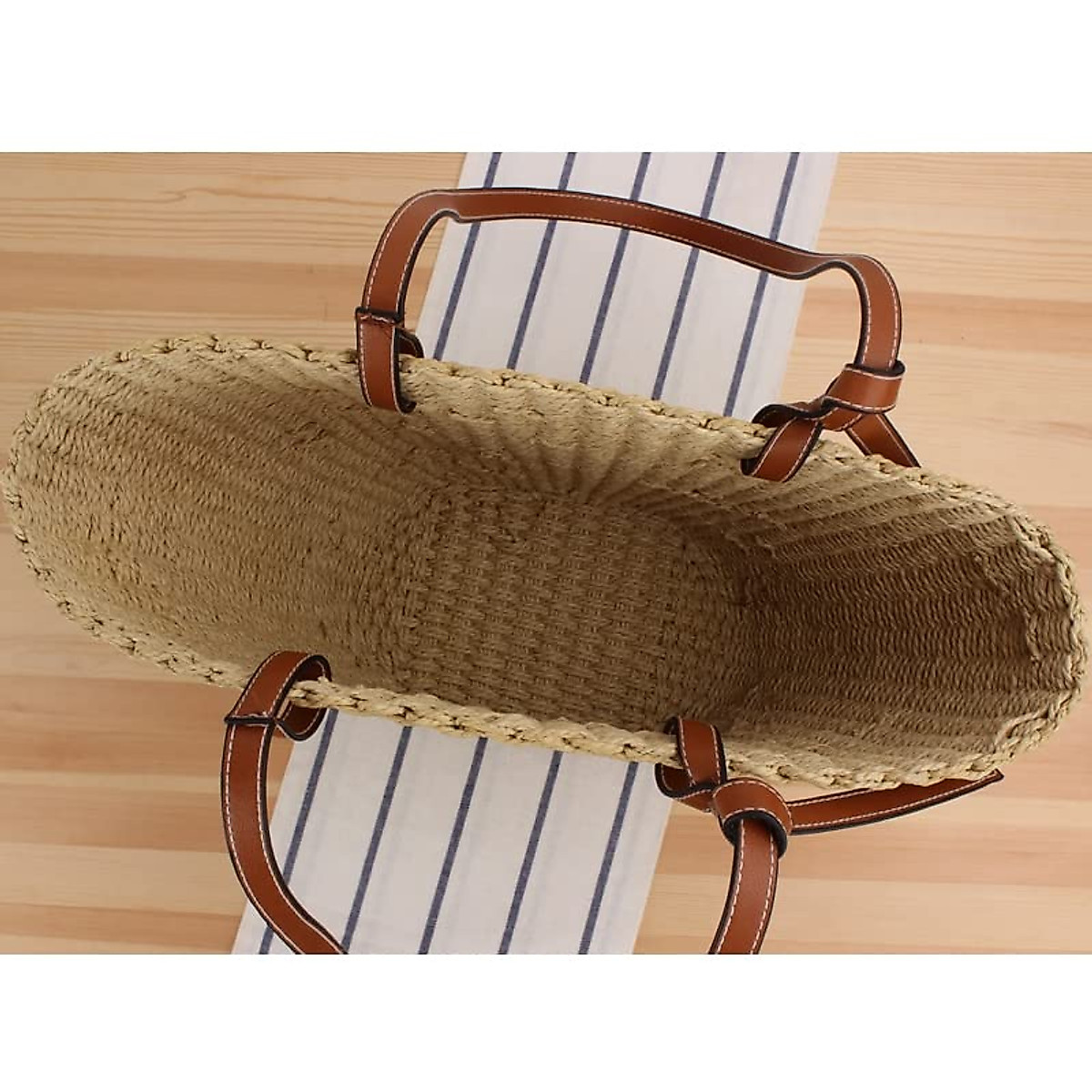 Handwoven Rattan vintage purse Bag Hollow Out Straw Beach Bag Handbag Beach Sea tote Basket Straw vacation Bag (brown)