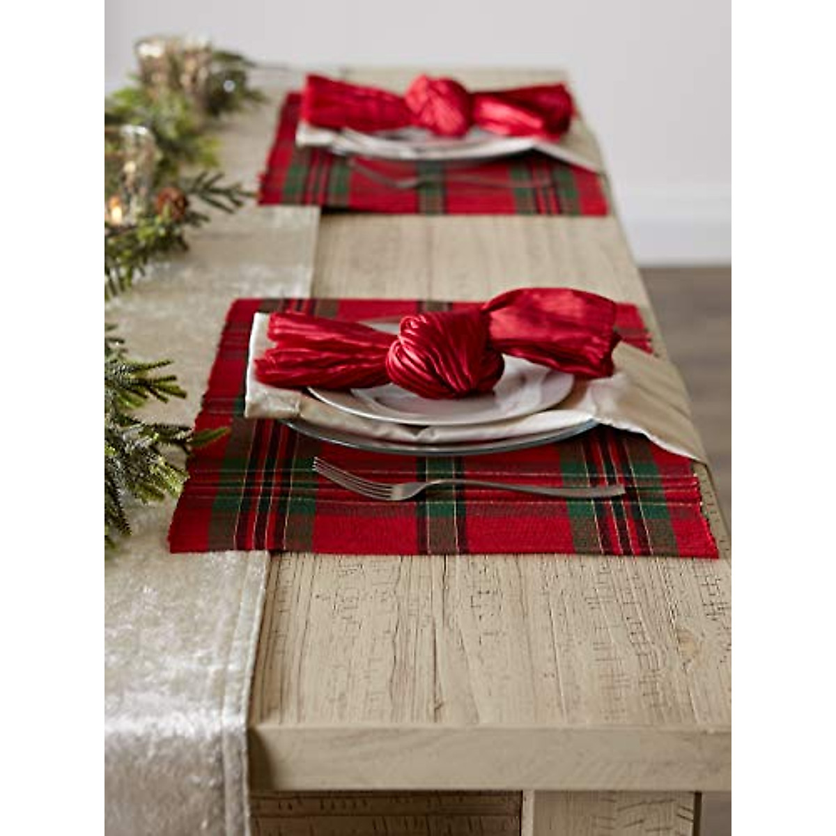 DII Farmhouse Christmas Plaid Dining Table & Kitchen Décor, Holiday Placemat Set, 13x19, Red & Green, 6 Count