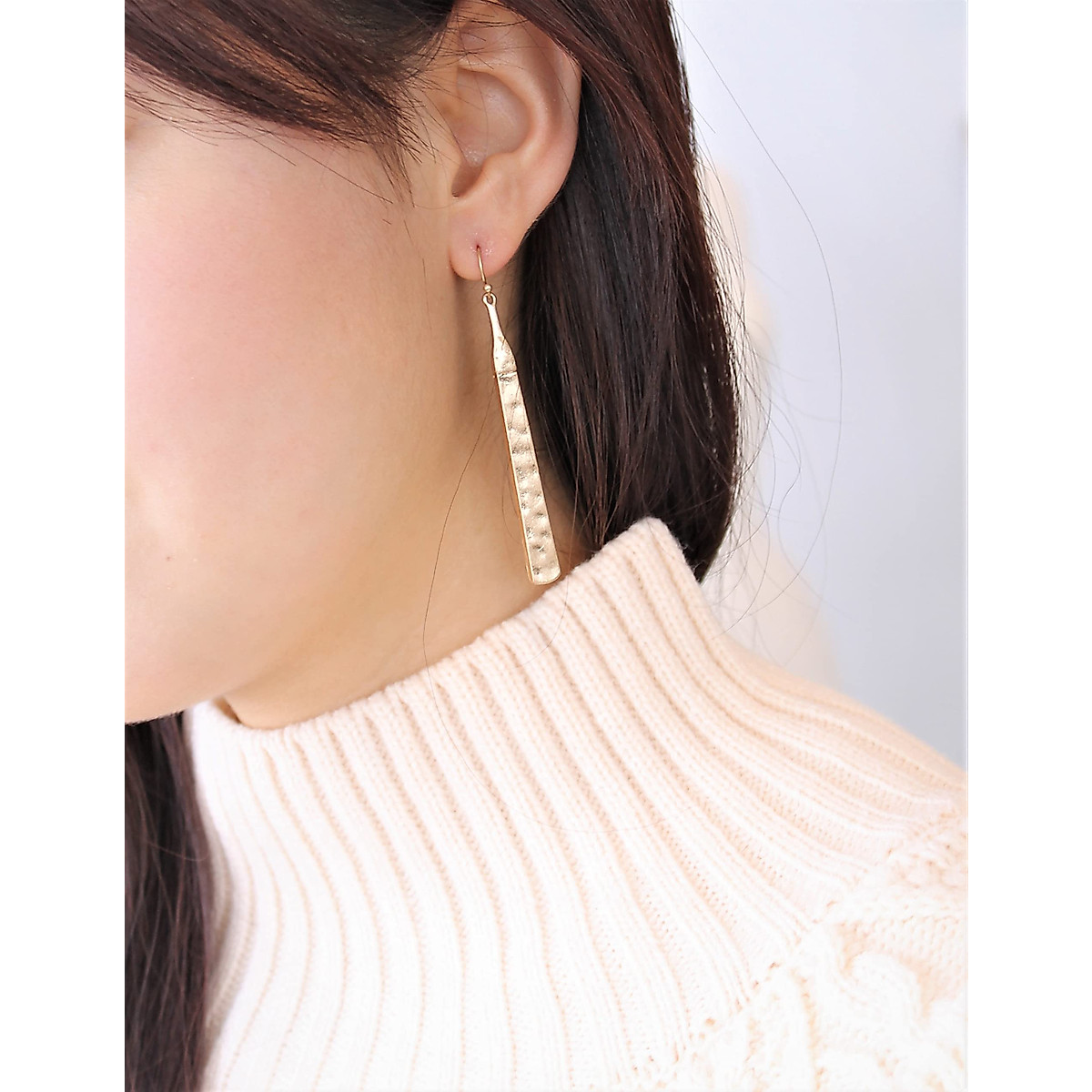 POMINA Gold Long Vertical Linear Bar Dangle Drop Earrings Hammered Gold Geometric Link Dangling Fashion Earrings for Women