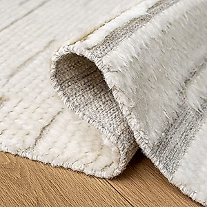 Safavieh Casablanca Collection 7' Square Ivory CSB454A Handmade Moroccan Tassel Premium Wool Living Room Dining Bedroom Area Rug