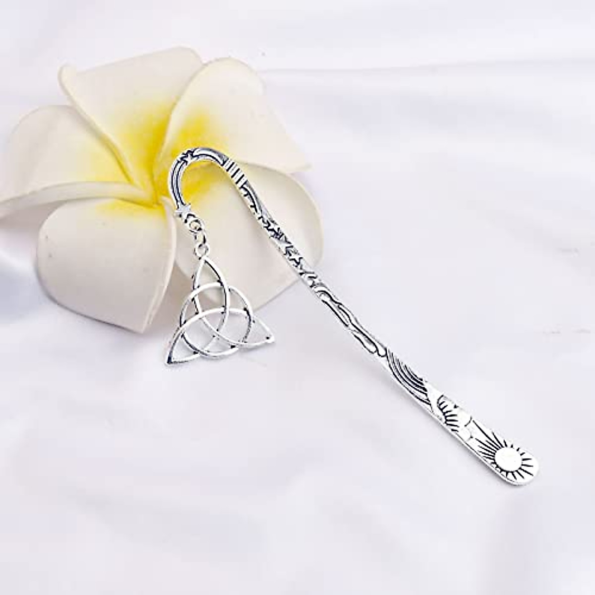 bobauna Celtic Knot Bookmark Irish Jewelry Bookworm Gift for Reader Book Lover (Celtic Knot Bookmark)