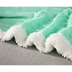 Exclusivo Mezcla Tassel Fleece Throw Blanket for Couch, Sofa, Bed, Soft Wrap Poncho Blanket, Lightweight and Warm (50x70 Inches, Light Green)