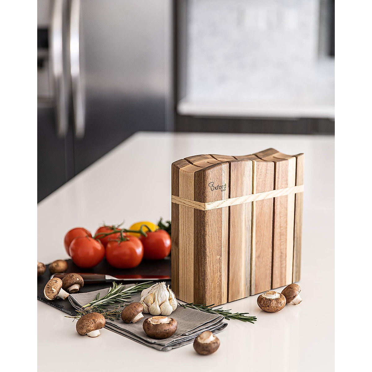 Oxford CHEF Wooden Kitchen Knife Block - Luxury Hand-Crafted Acacia Wood 8 Slot Storage Block. Can Hold 8 Knives Up To 9" Long. Non-Skid, Non-Scratch Rubber Feet