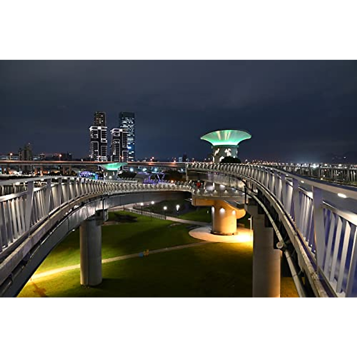 NIKKOR Z 28-75mm f/2.8