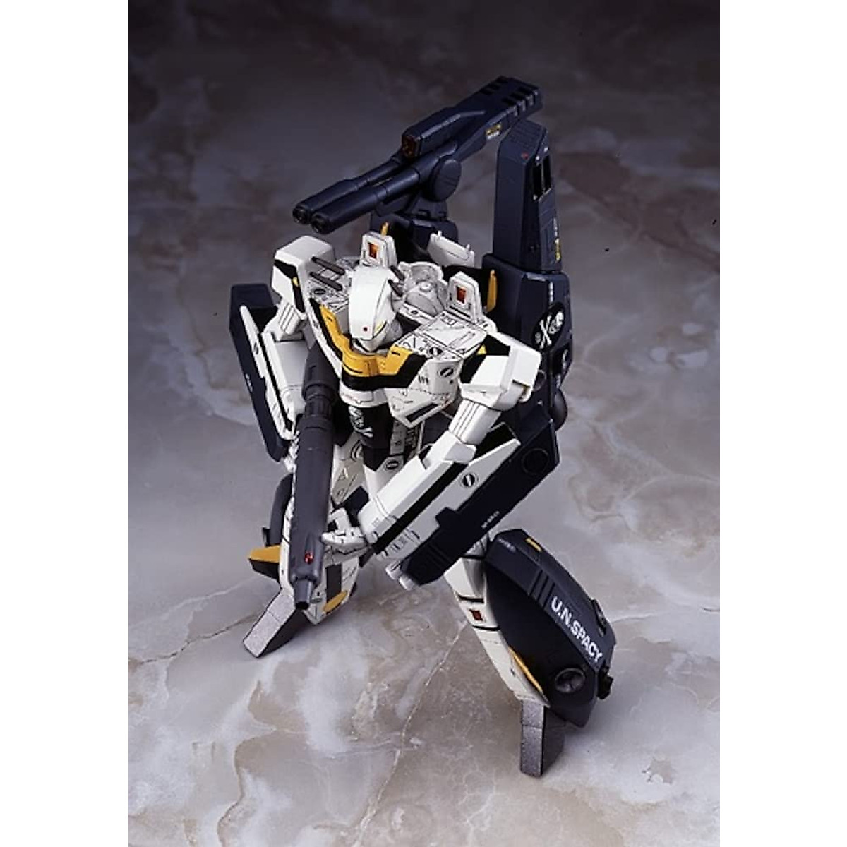 Macross 1/72 Scale VF-1S Strike Battroid Valkyrie Construction Kit by Hasegawa