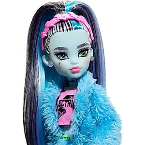 Monster High Doll, Frankie Stein Creepover Party Set with Pet Dog Watzie, Sleepover Clothes and Accessories