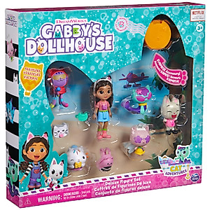 Gabby's Dollhouse, Travel Themed Figure Set with a Gabby Doll, 5 Cat Toy Figures, Surprise Toys & Dollhouse Accessories, Kids Toys for Girls & Boys 3+
