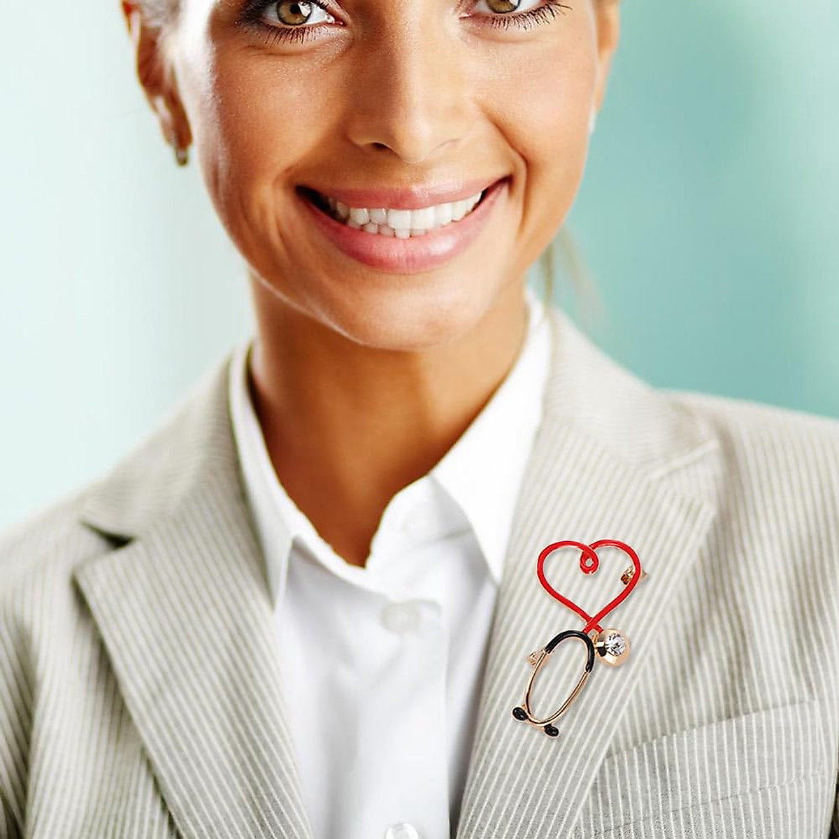 Brooch Pins Doctor Pins, 2pcs Enamel Lapel Pin Heart Shaped Schoolbag Pin Badges for Doctor Medical Students Clothing Bags