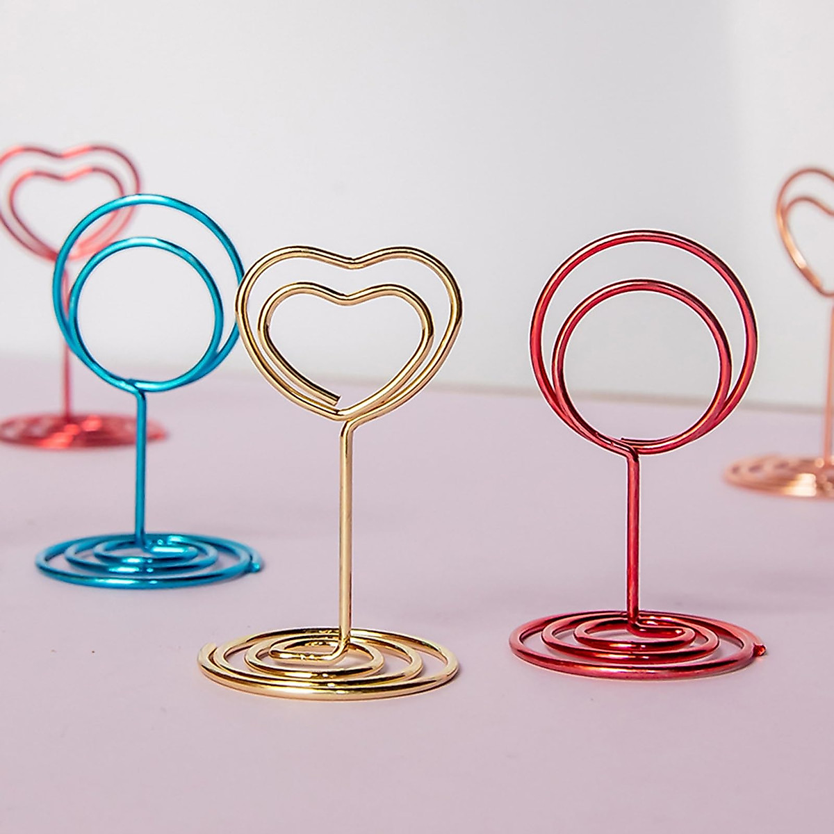 YESBAY 20pcs Place Card Holders Table Card Display Holder Heart Round Shape Table Number Holders Metal Stand for Wedding Events More Securely Display Tables Cards Name Menus Anniversary Decor Purple