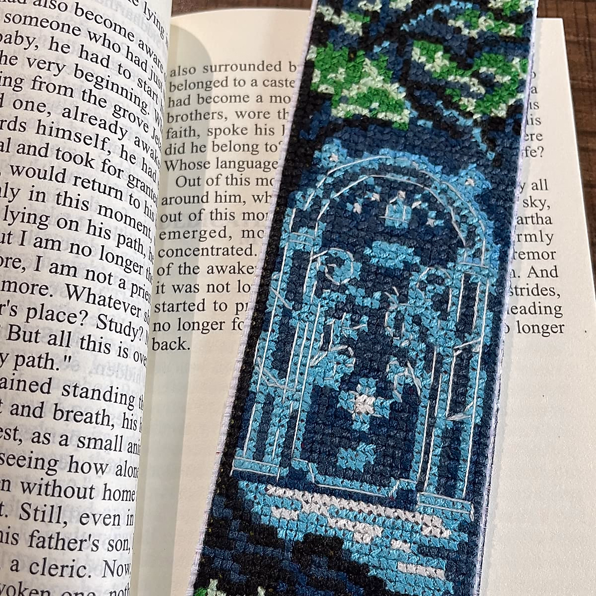 ZuoAnLF 5 PCS Cross Stitch Bookmark Kits,DIY Bookmarks Cross Stitch Kits,Stamped Embroidery Bookmarks for Adults Beginners,14CT