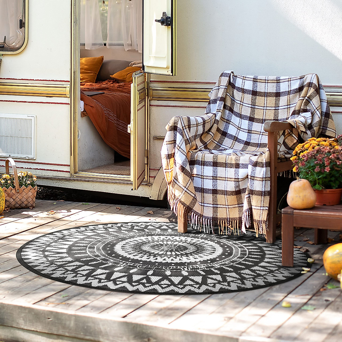 NUU GARDEN Round Outdoor Rug for Patios Plaid Reversible Patio Rug, Plastic Straw Indoor and Outdoor Round Rug for Outdoors, RV, Backyard, Deck, Picnic, Beach, Trailer, Camping, 5 * 5 ft