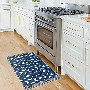 KILOCOCO Small Rug 2'x3' Entryway Rug Printed Moroccan Rug Indoor Door Mat Machine Washable Non Slip Soft Throw Rug for Bedroom Kitchen Entrance Geometric Boho Rug, Blue